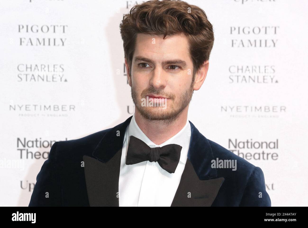 Andrew Garfield nimmt an der National Theatre Up Next Gala in London ...