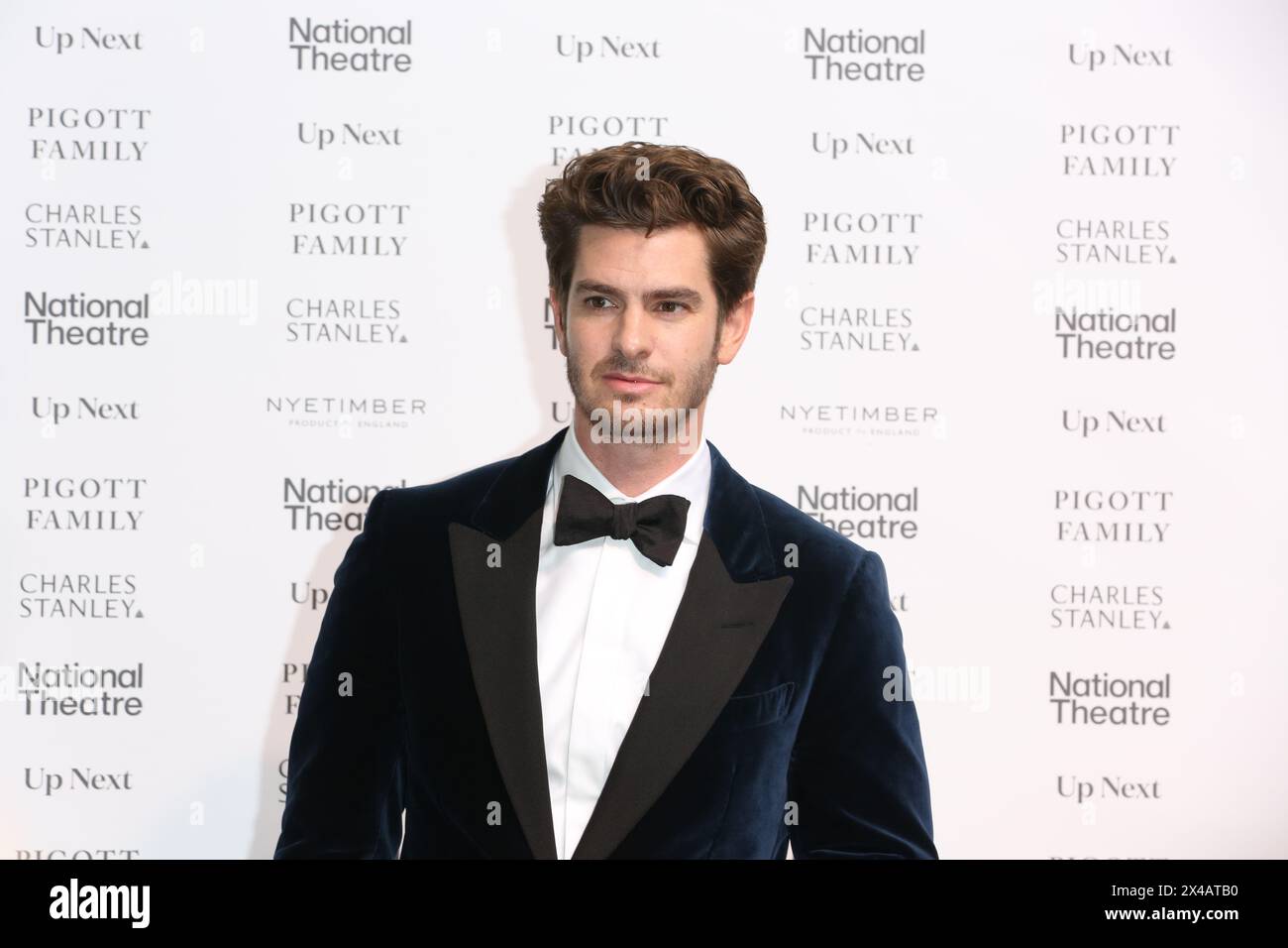 Andrew Garfield nimmt an der National Theatre Up Next Gala in London ...