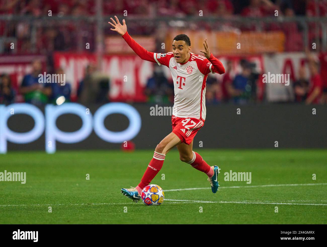 Jamal musiala body -Fotos und -Bildmaterial in hoher Auflösung – Alamy