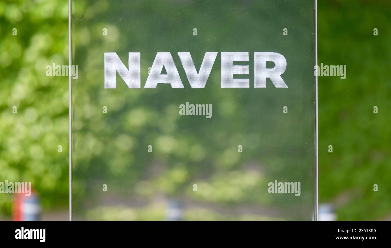 Seongnam, Südkorea. Mai 2024. Ein Logo vor dem Büro von Naver in Seongnan. Naver Corporation ist ...
