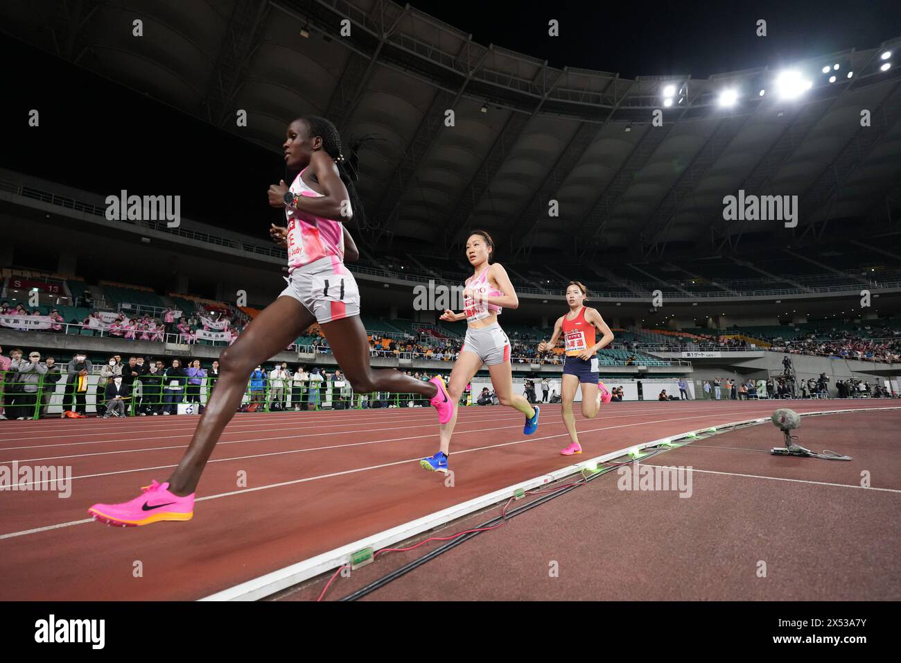 Ecopa Stadium, Shizuoka, Japan. Mai 2024. (L-R) Chepaskwony Judy Jepngetich, Rino Goshima ...