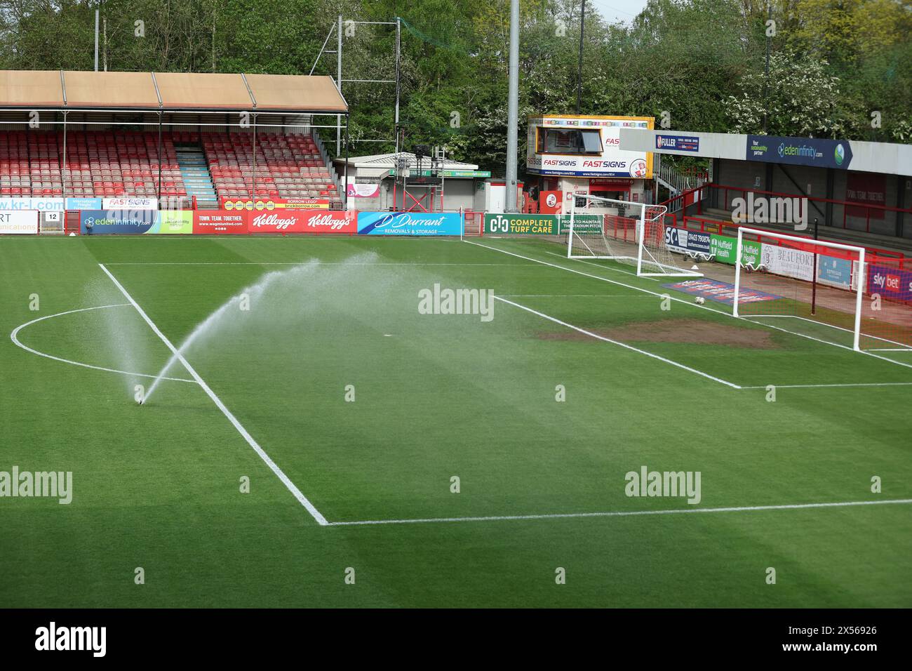 Ein allgemeiner Blick auf das Broadfield Stadium vor dem Halbfinale der ...
