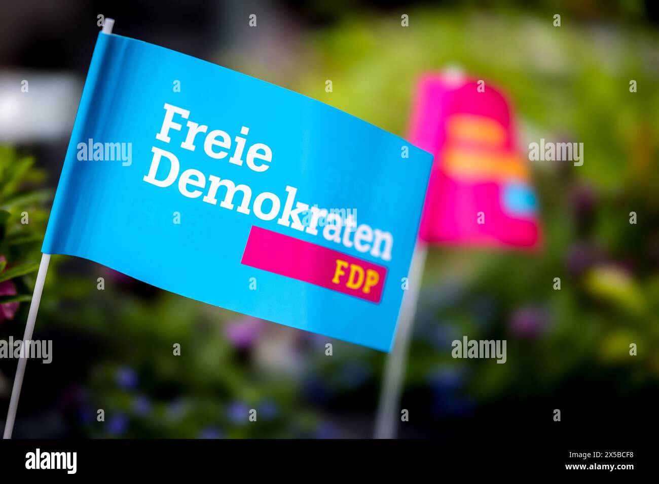 Moers, Deutschland. Mai 2024. FDP-Flagge bei einem Wahlkampfauftritt ...