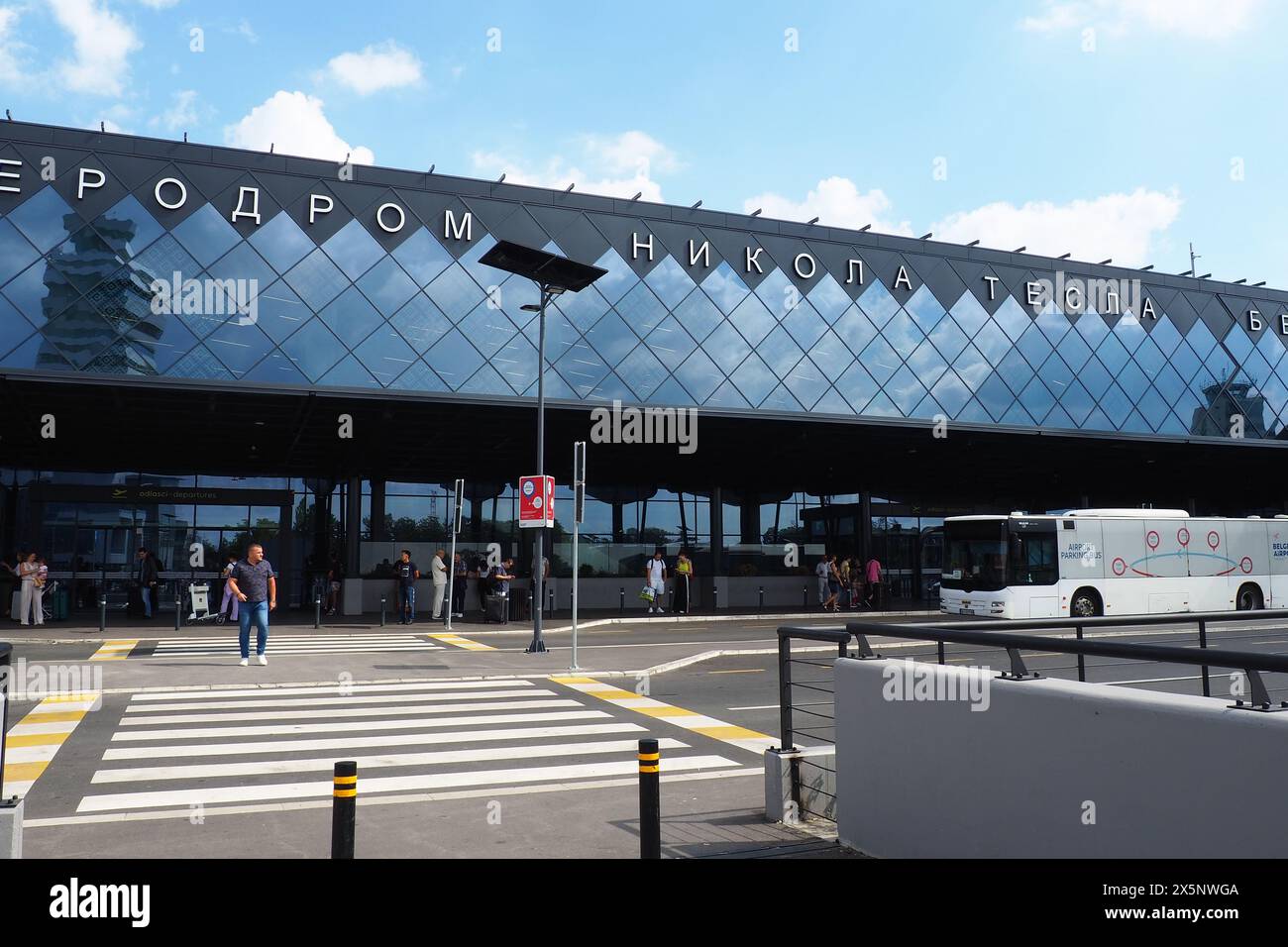 Belgrad, Serbien 09.17.2023 Nikola Tesla International Airport in ...