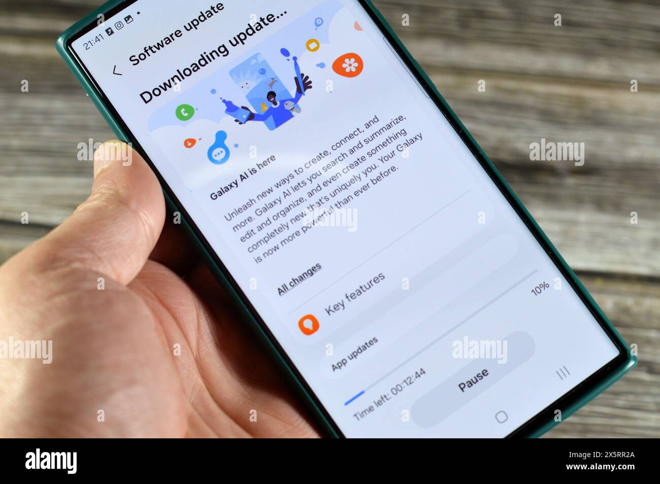 Kairo, Ägypten, 1. April 2024: Samsung Software-Update für Samsung ...