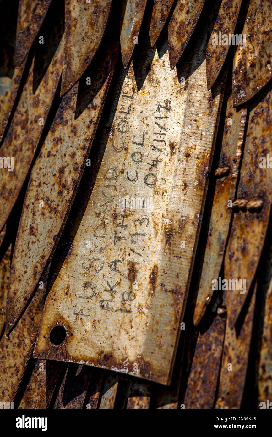 "Das britische Eisenwerk-Zentrum schuf den Knife Angel als Vehikel, um ...