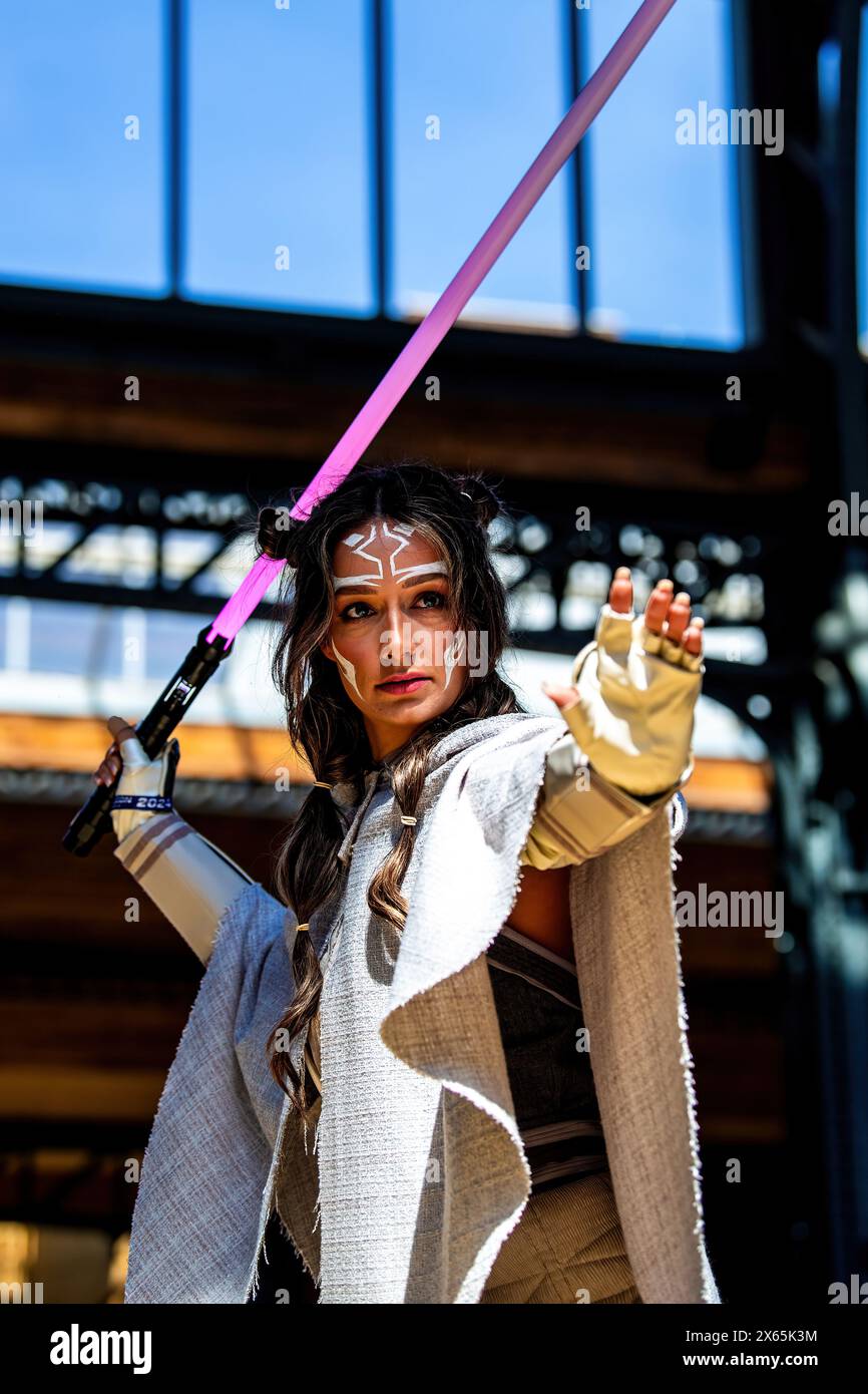 Model Joyce Mullers in Cosplay als Ahsoka Tano von Star Wars auf der Comic Con Brussels 2024 ...