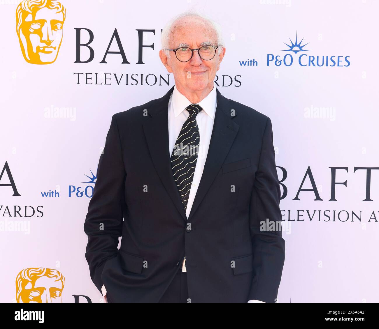 London, Großbritannien. Mai 2024. Jonathan Pryce nimmt an den BAFTA ...