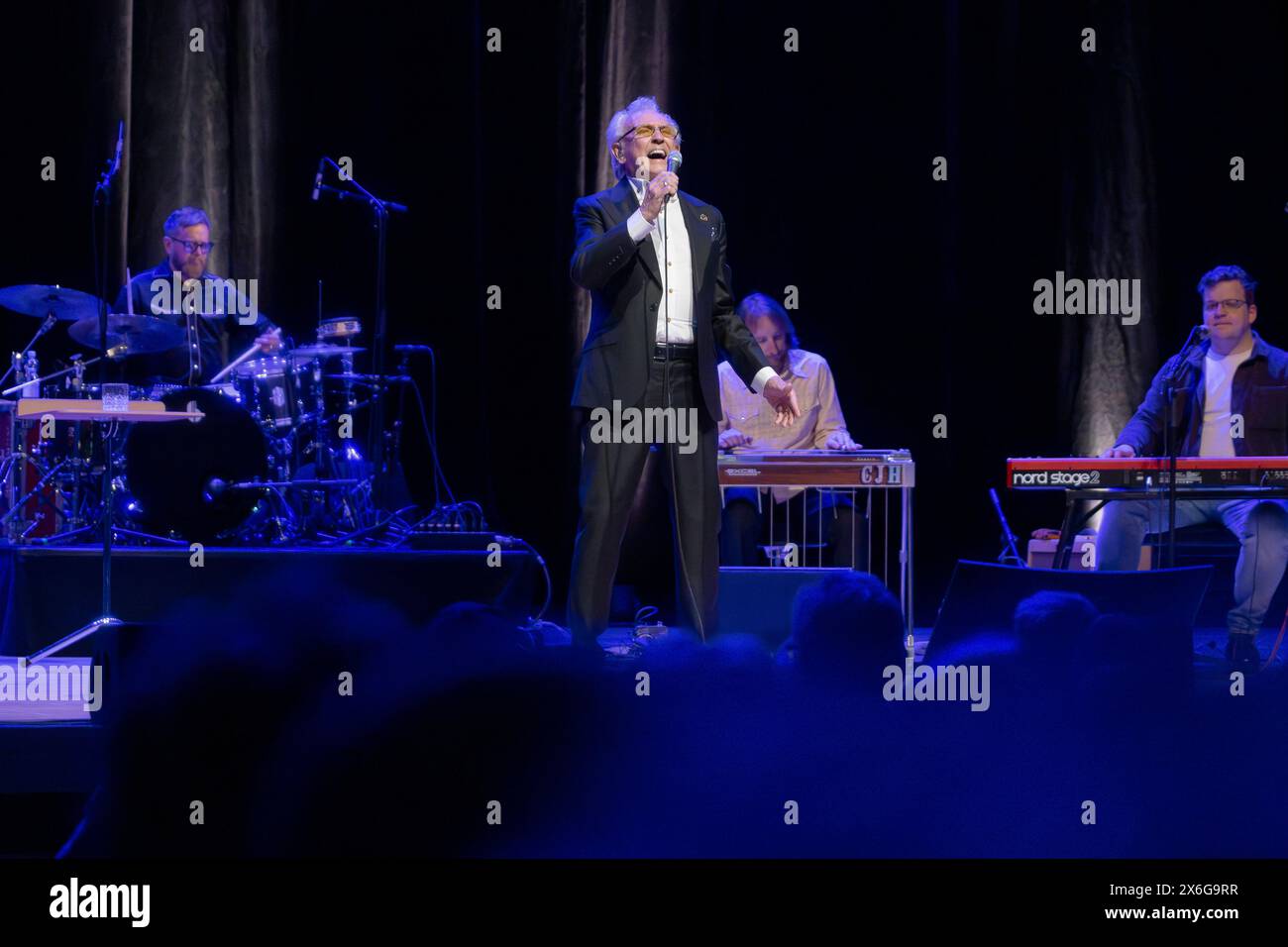 Der englische Musiker und Sänger Tony Christie - bürgerlich: Anthony ...
