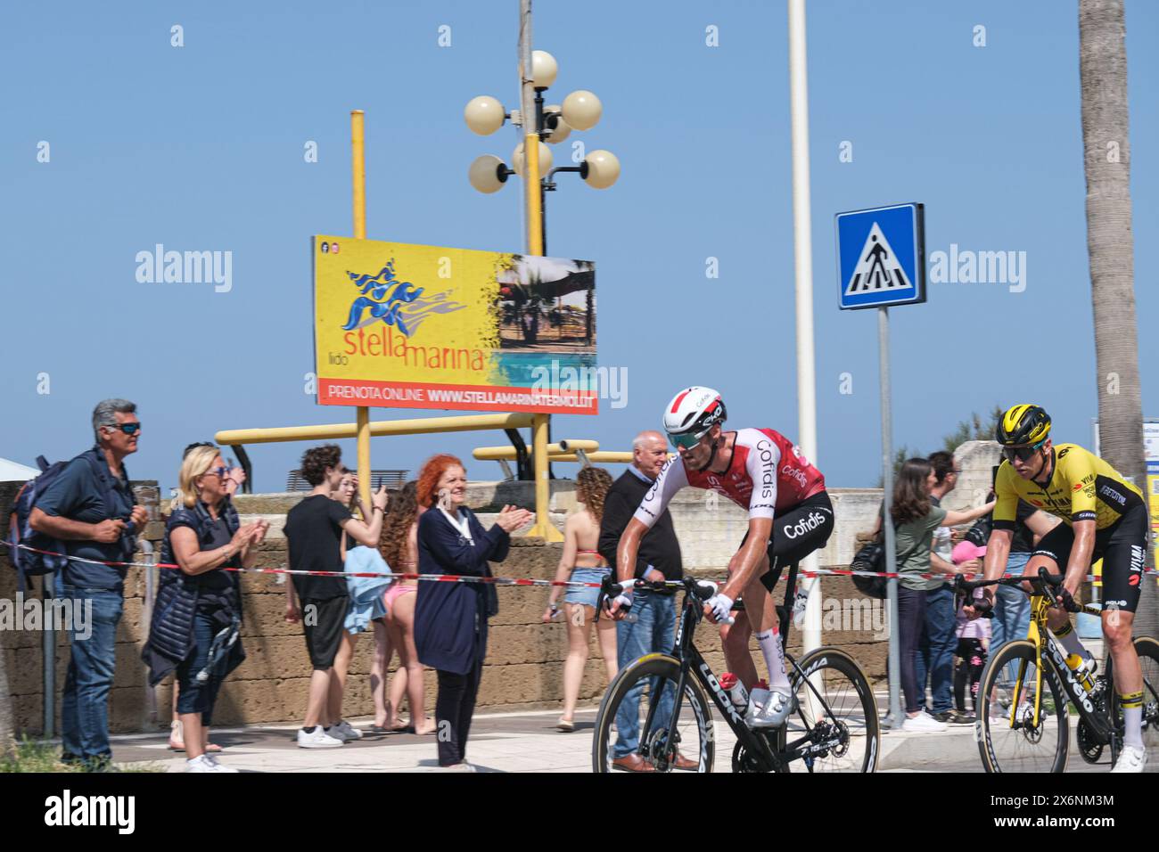 Termoli, Italien. Mai 2024. Thomas Champion des Teams Cofidis (L) und ...