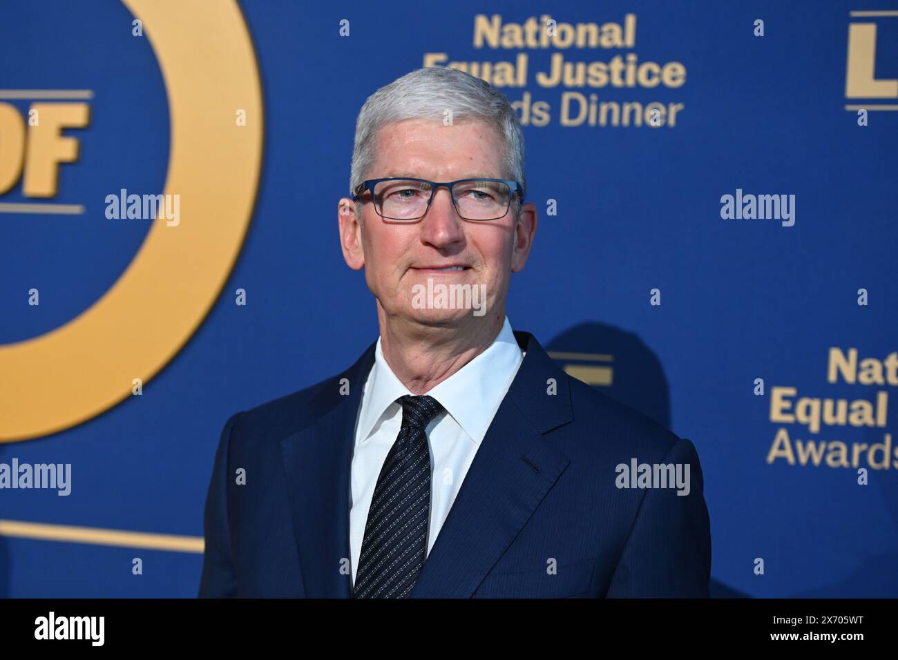 Tim Cook nimmt am 16. Mai 2024 am 36. National Equal Justice Awards ...