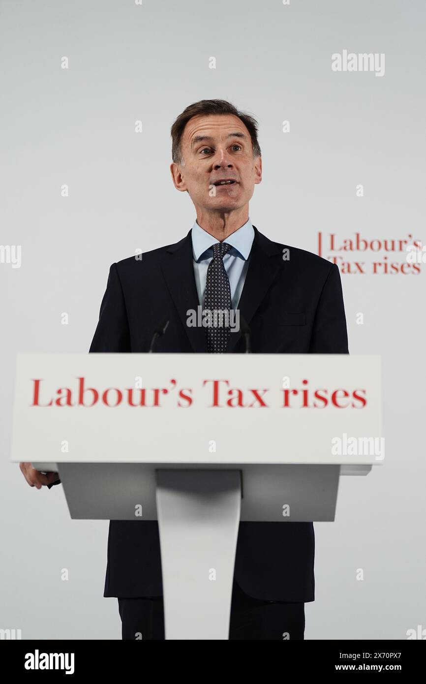 Bundeskanzler Jeremy Hunt hält eine Rede über die Wirtschaft in der One ...