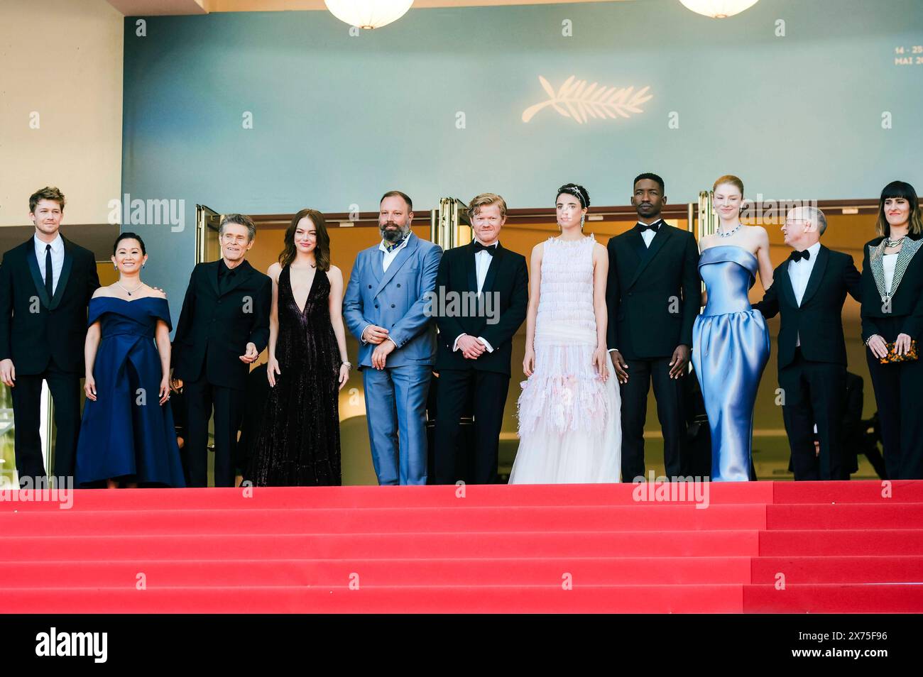 Joe Alwyn, Hong Chau, Willem Dafoe, Emma Stone, Yorgos Lanthimos, Jesse ...