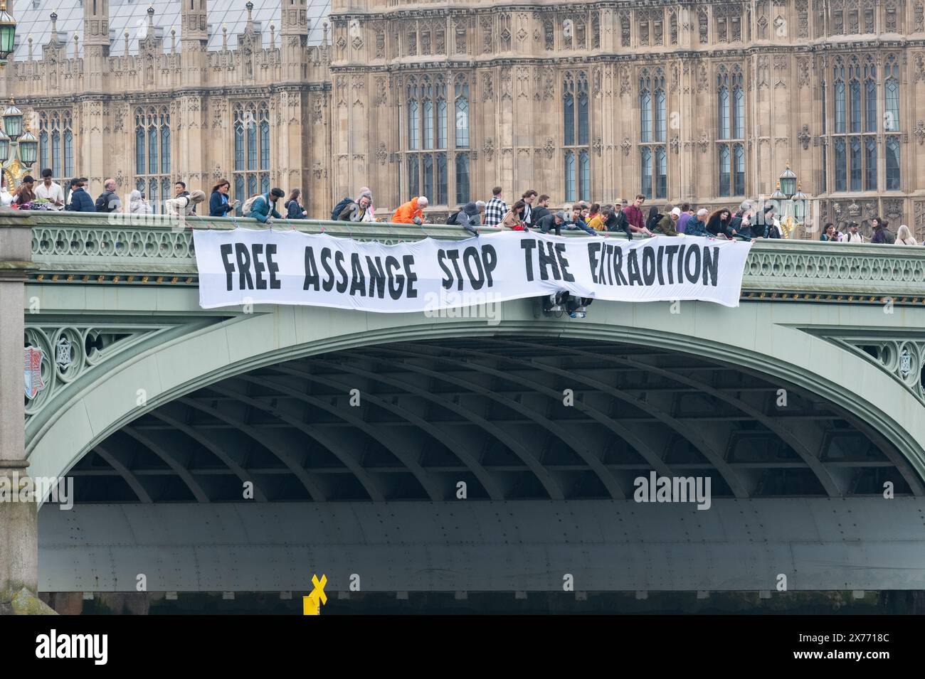 London, Großbritannien. Mai 2024. Julian Assange-Unterstützer lassen ...