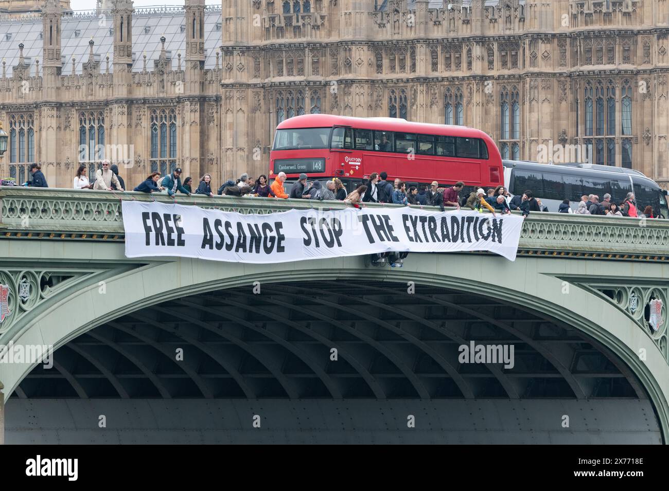 London, Großbritannien. Mai 2024. Julian Assange-Unterstützer lassen ...