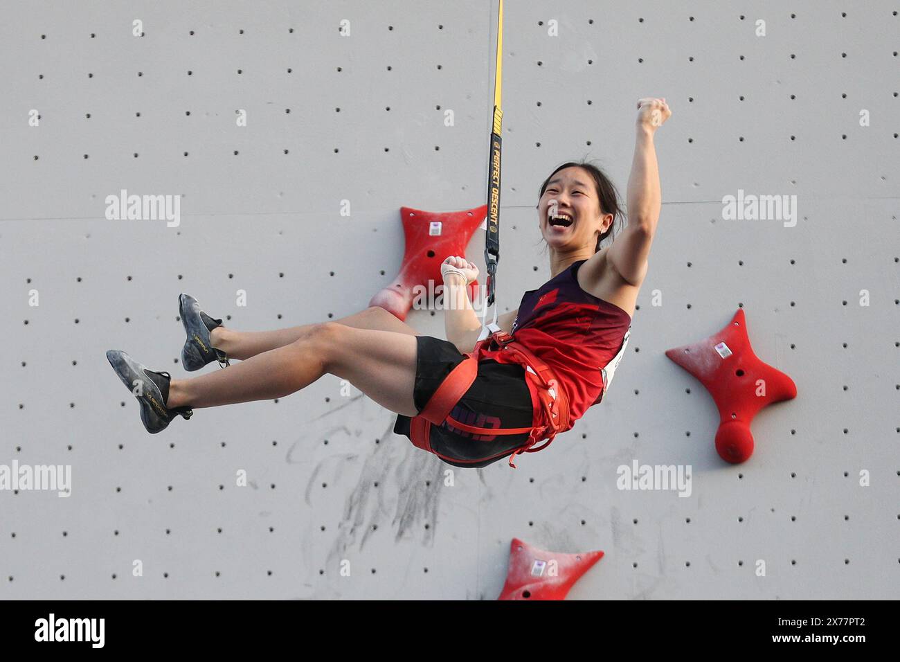 Shanghai. Mai 2024. Zhou Yafei aus China feiert nach dem großen Finale ...