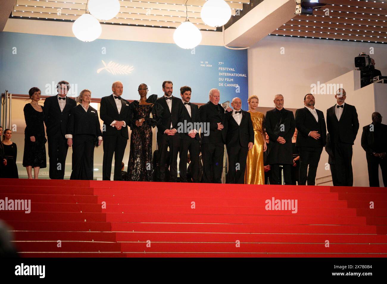 Kanadischer Schauspieler Roy Dupuis, Produzent Philipp Kreuzer, ein ...