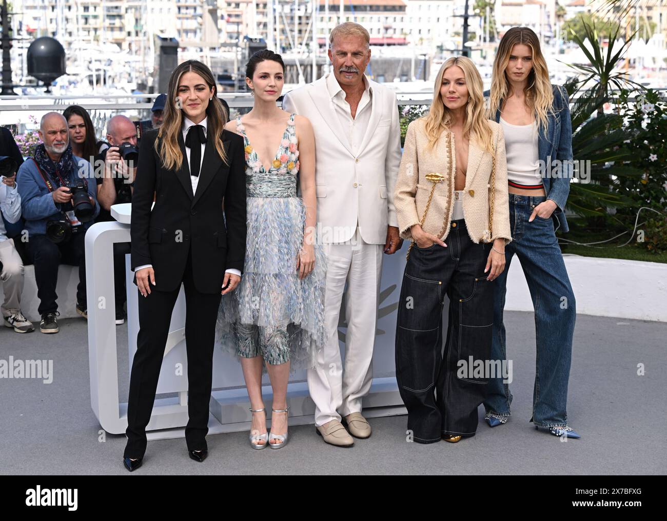 Cannes, Frankreich. Mai 2024. Isabelle Fuhrman, Ella Hunt, Kevin ...