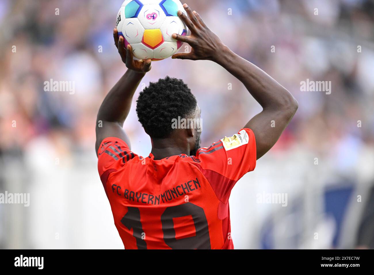 Alphonso davies vom fc bayern -Fotos und -Bildmaterial in hoher Auflösung – Alamy