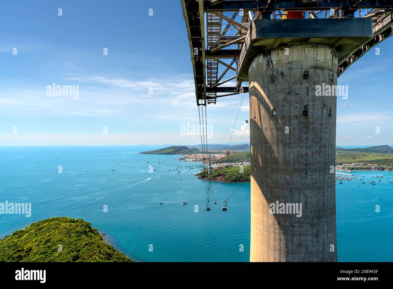 Phu Quoc Island, Provinz Kien Giang, Vietnam - 29. April 2024: Sun ...