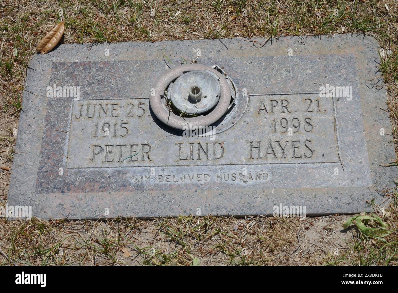 Las Vegas, Nevada, USA 14. Mai 2024 Schauspieler Peter Lind Hayes Grave in Garden of ...