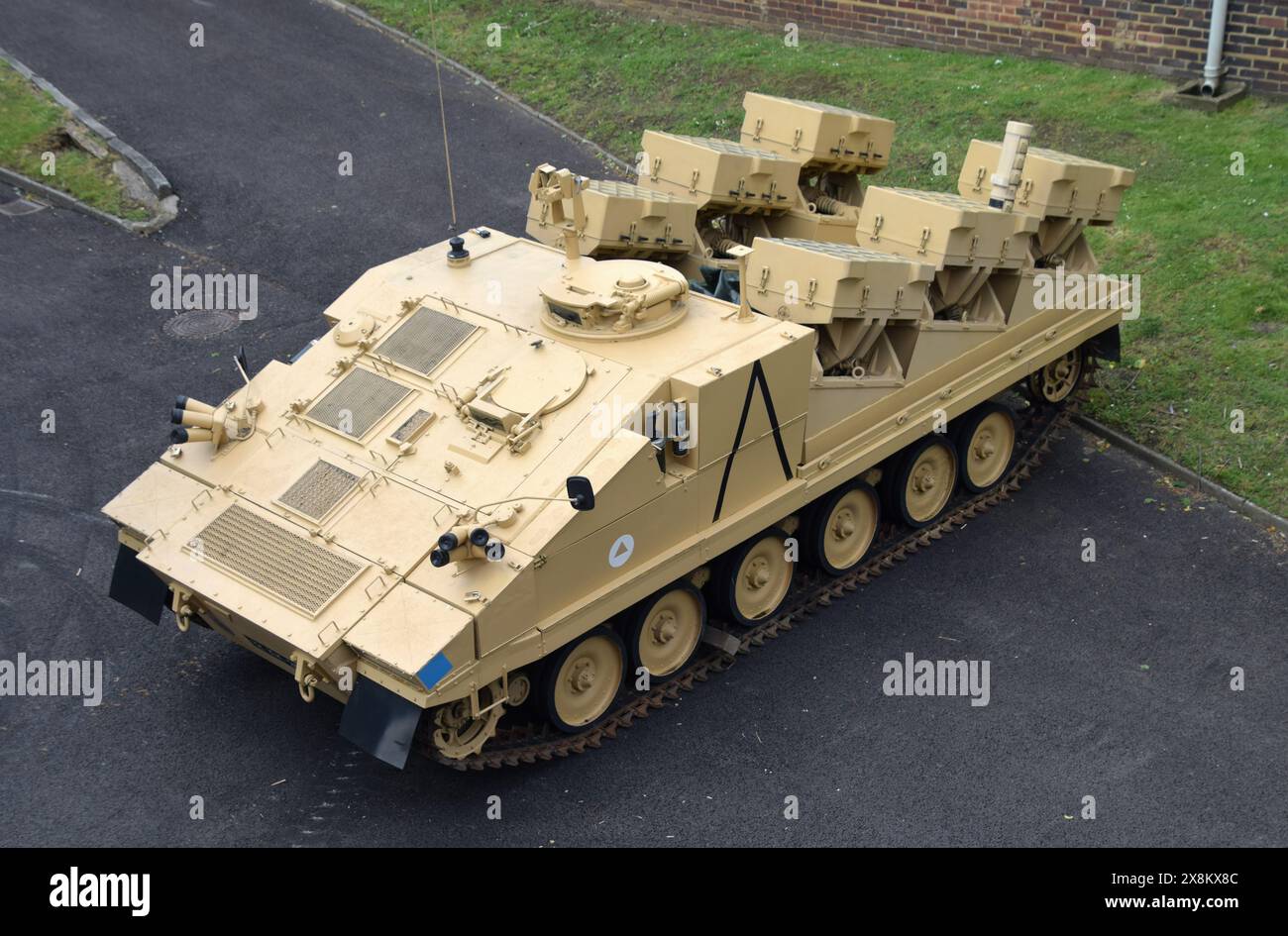 Ein Prototyp des Shielder VLSMS (Vehicle Launch Scatterable Mine System ...