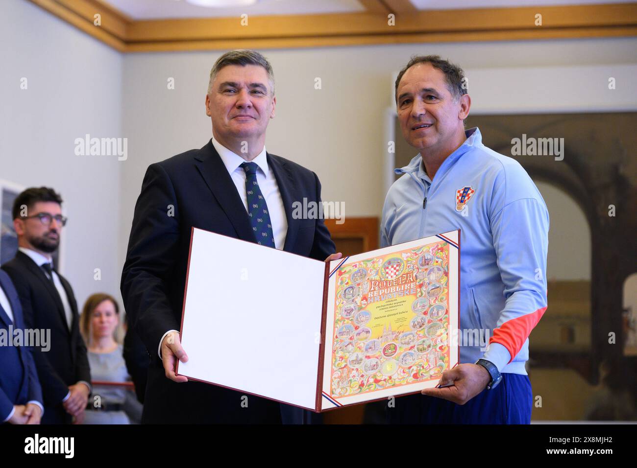 Zagreb, Kroatien. Mai 2024. Der kroatische Präsident Zoran Milanovic (L ...
