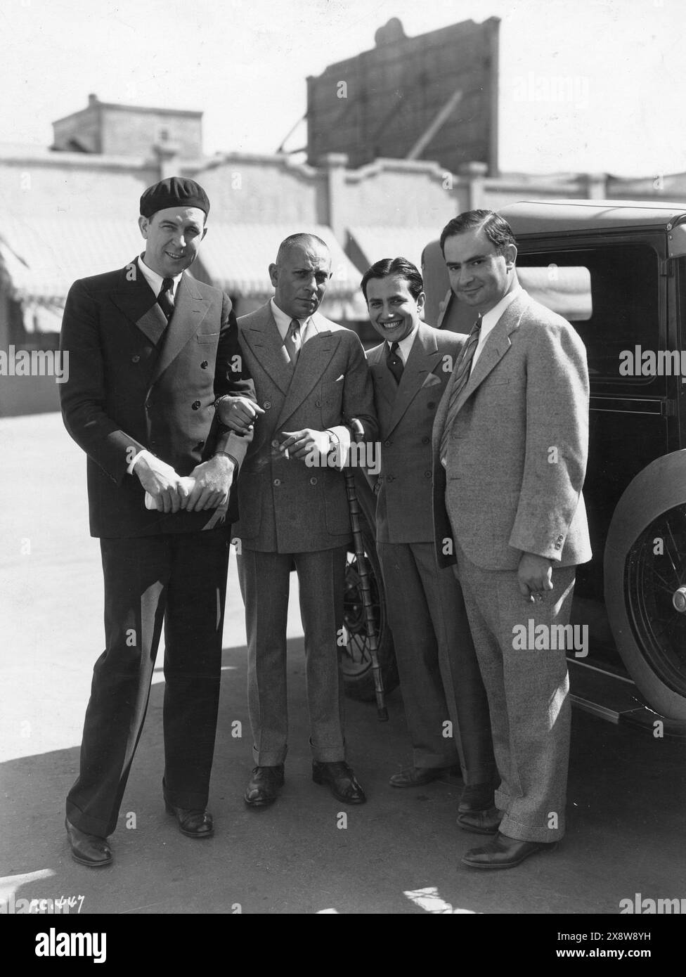 Regisseur MONTA BELL, ERICH VON STROHEIM, CARL LAEMMLE Jr und ROBERT ...