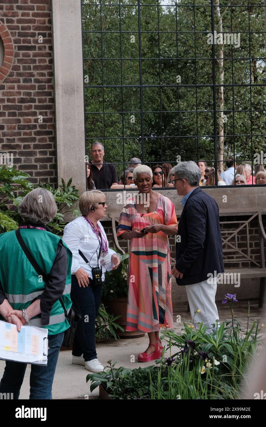 Arit anderson gartendesigner bei der chelsea flower show -Fotos und ...
