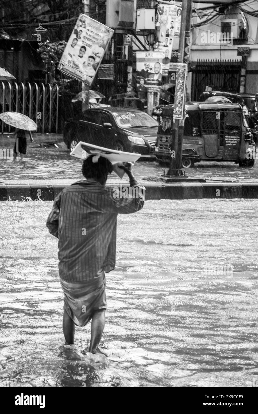 Der Zyklon Remal verursachte starke Regenfälle, Überschwemmungen und ...