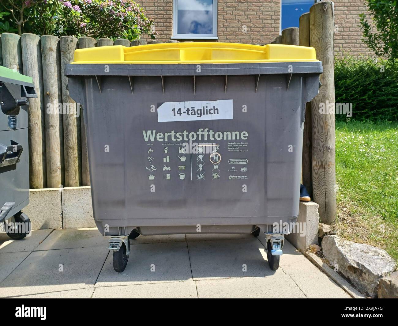 Mulltonne Richtig An Die Strae Stellen