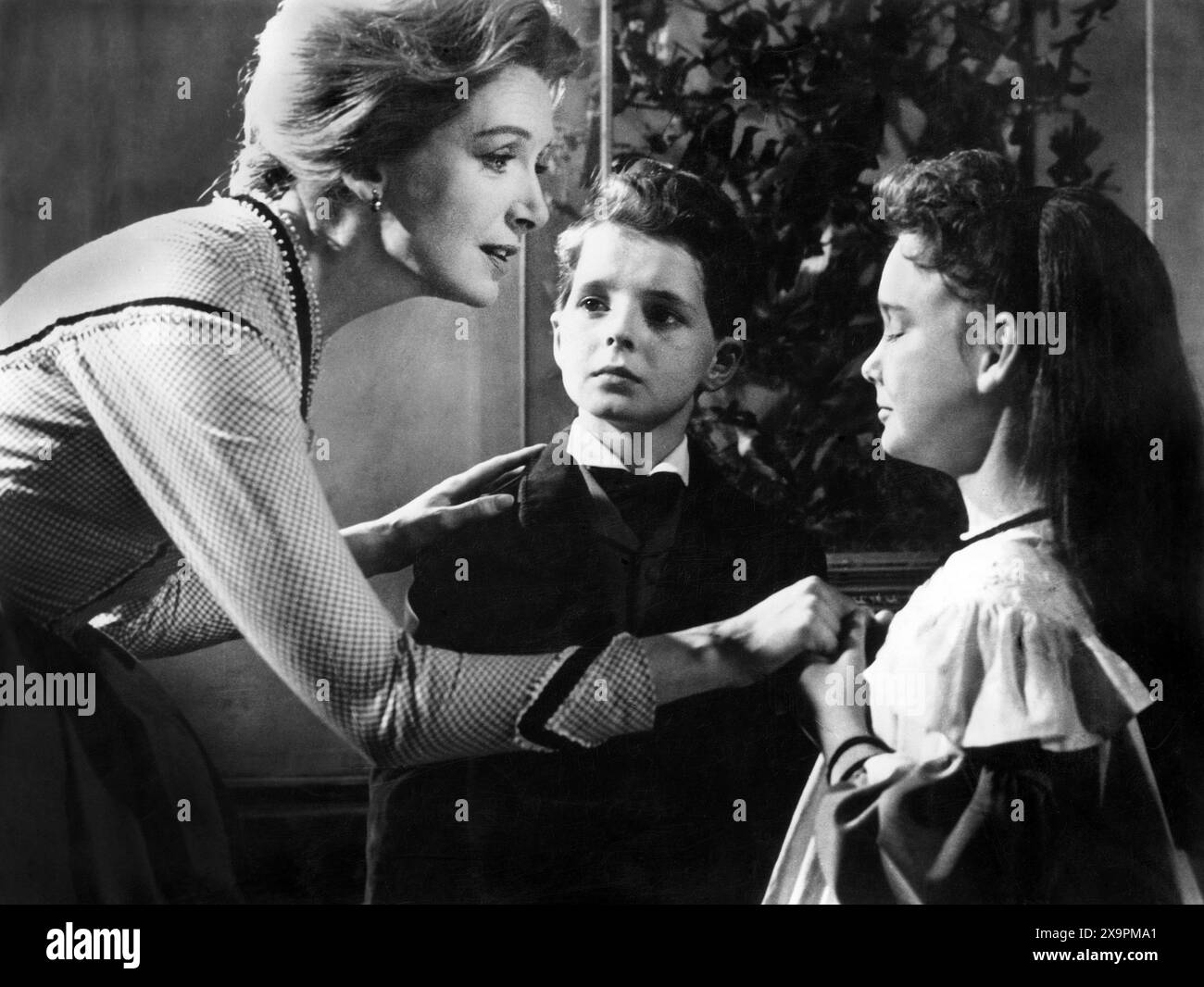 Deborah Kerr, Martin Stephens, Pamela Franklin, am Set des Films „die ...