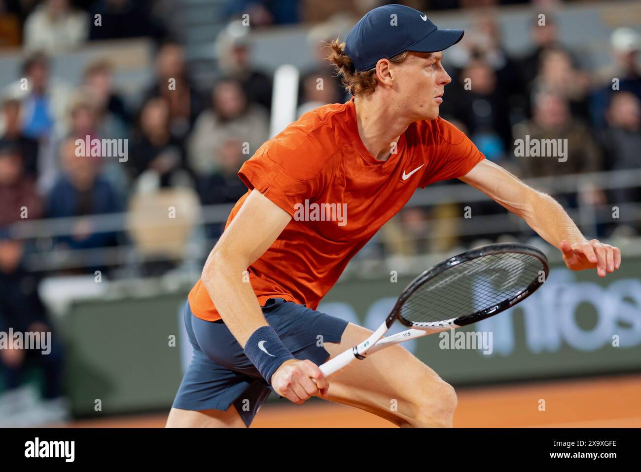 PARIS, FRANKREICH - 2. JUNI: Jannik Sinner of Italy in Aktion am 8. Tag ...