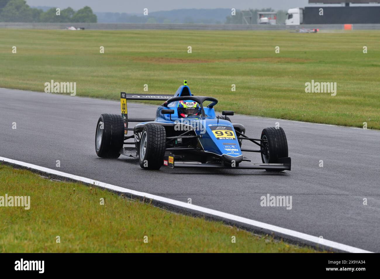 Yuhao Fu, Virtuosi Racing, ROKiT F4 British Championship, von der FIA ...