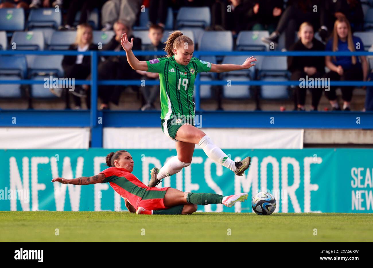 Die nordirische Emily Wilson (rechts) und die Portugieserin Ana Borges ...