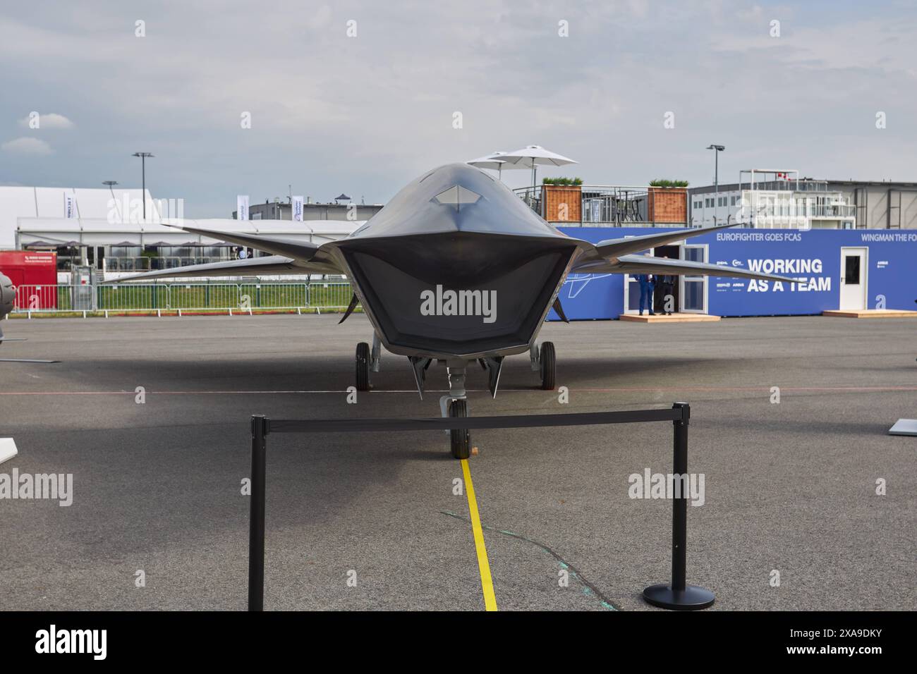 Airbus Wingman Drohne im Kampfjet-Groesse - ILA 2024 Internationale ...