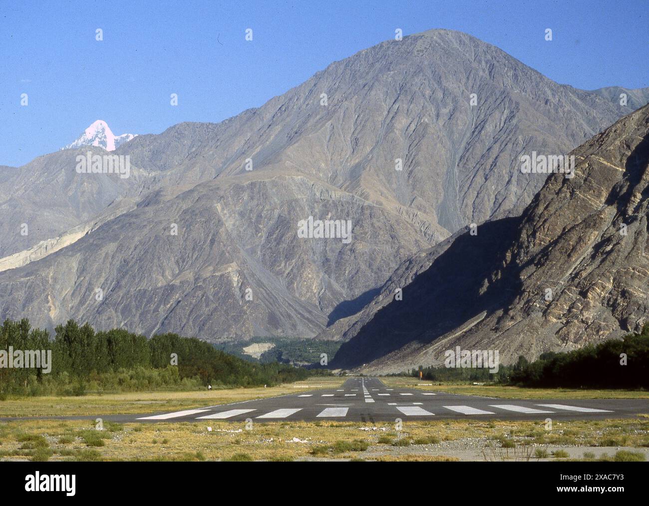 Gilgit airport -Fotos und -Bildmaterial in hoher Auflösung – Alamy