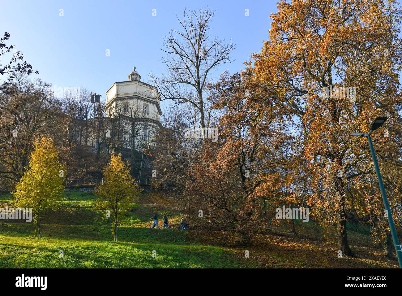 Kirche santa maria al monte dei cappuccini -Fotos und -Bildmaterial in ...