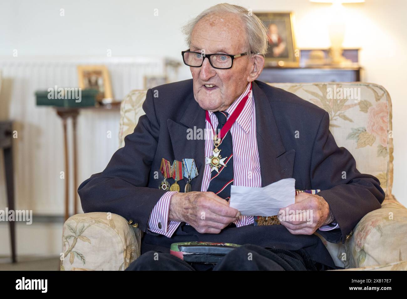 Aktenfoto vom 05/24 von Vizeadmiral Sir Thomas Baird aus Symington in ...