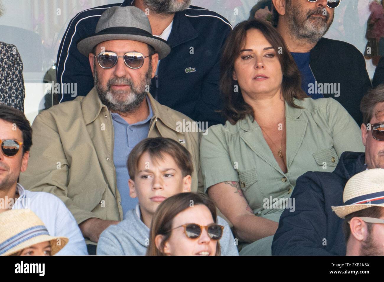 Paris, Frankreich. Juni 2024. KAD Merad und Julia Vignali nehmen an den ...