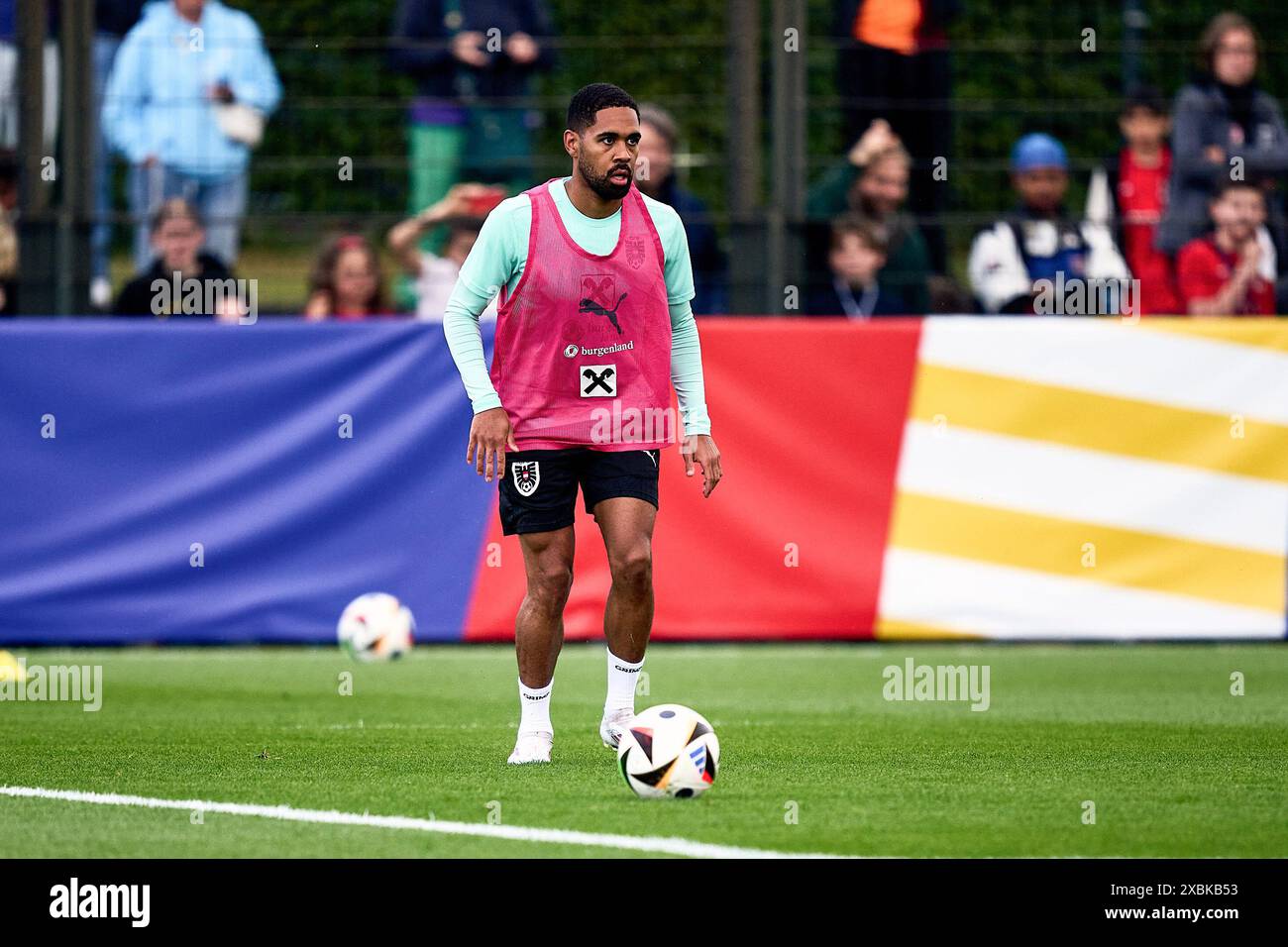 Phillipp Mwene (Oesterreich Nationalmannschaft Euro 2024, #16), GER ...