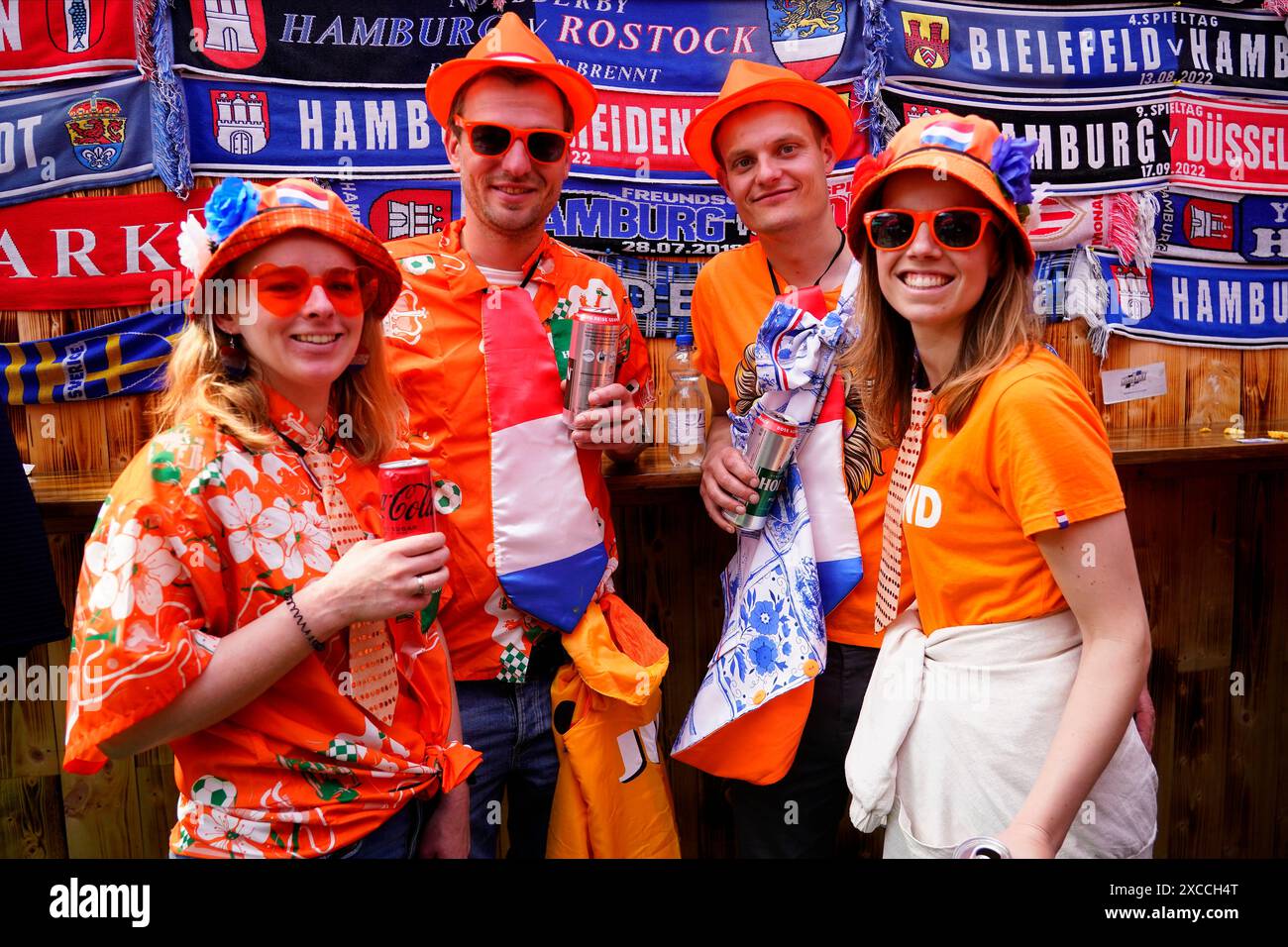Die Fans der Niederlande vor dem Spiel der UEFA Euro 2024 zwischen ...