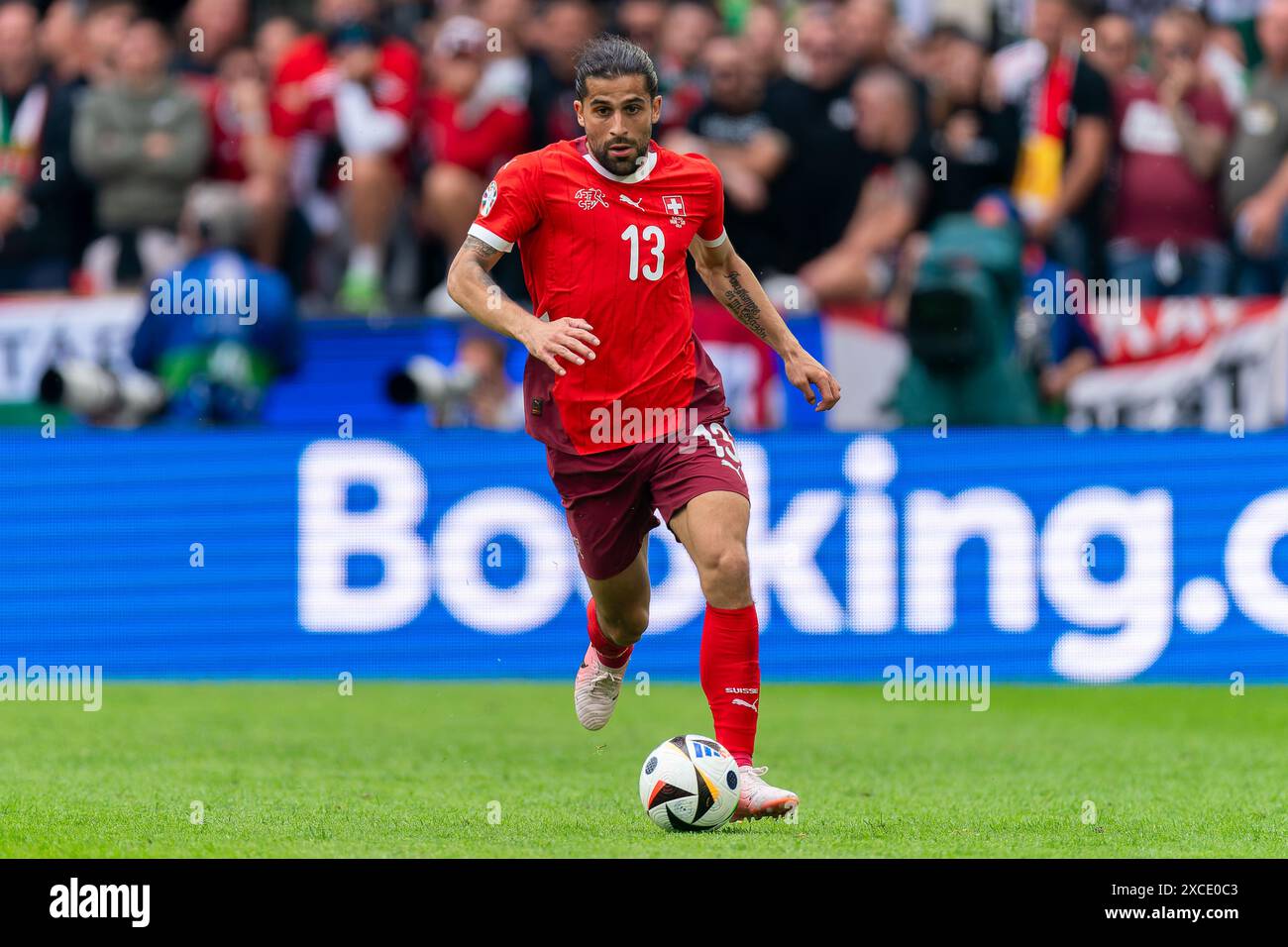 KÖLN, DEUTSCHLAND - 15. JUNI: Ricardo Ivan Rodriguez Araya aus der ...