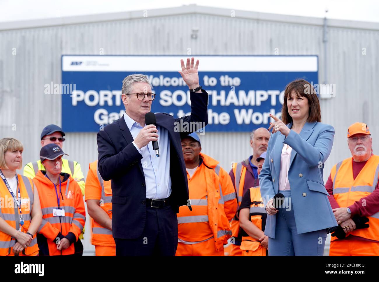 Der Parteichef der Labour Party, Sir Keir Starmer, und die Schattenkanzlerin Rachel Reeves ...