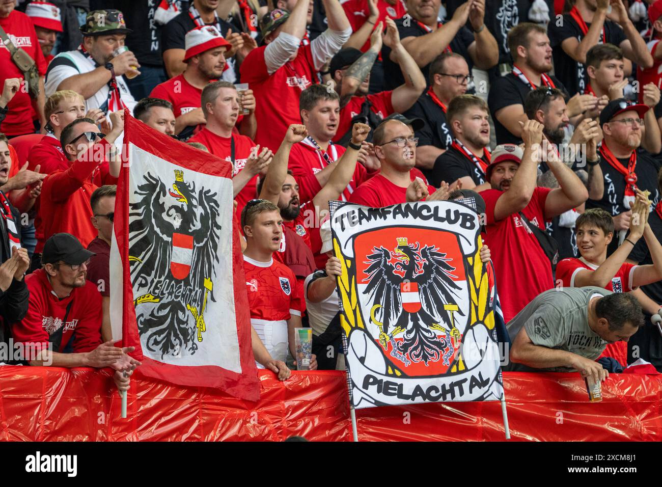 Düsseldorf, Deutschland. Juni 2024. Die österreichischen Fans beim UEFA ...