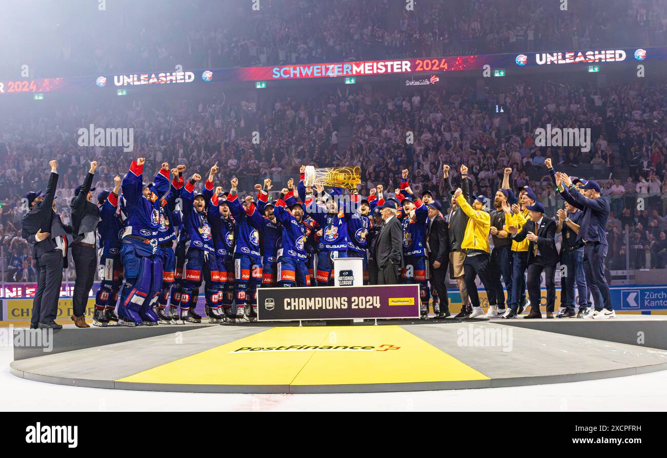 Zürich, Schweiz, 30. April 2024: Die ZSC Lions sind Schweizer Meister der Eishockeysaison 2023/ ...