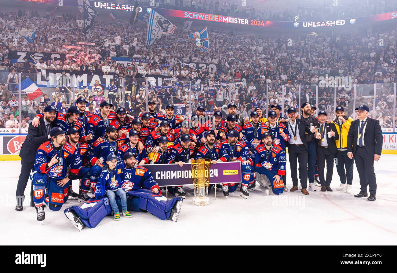 Zürich, Schweiz, 30. April 2024: Die ZSC Lions sind Schweizer Meister ...