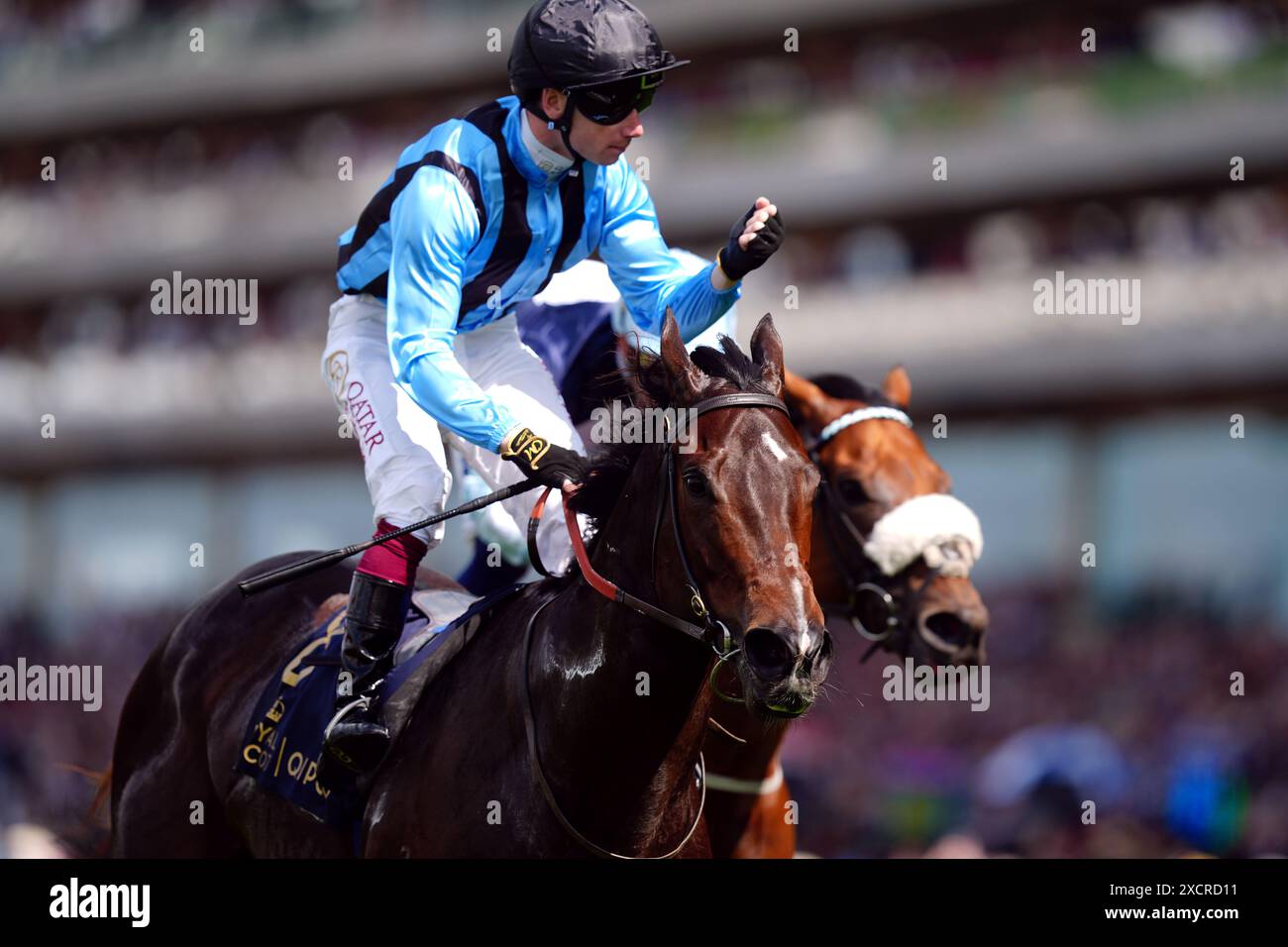 Asfoora und Oisin Murphy, nachdem sie am ersten Tag der Royal Ascot auf ...