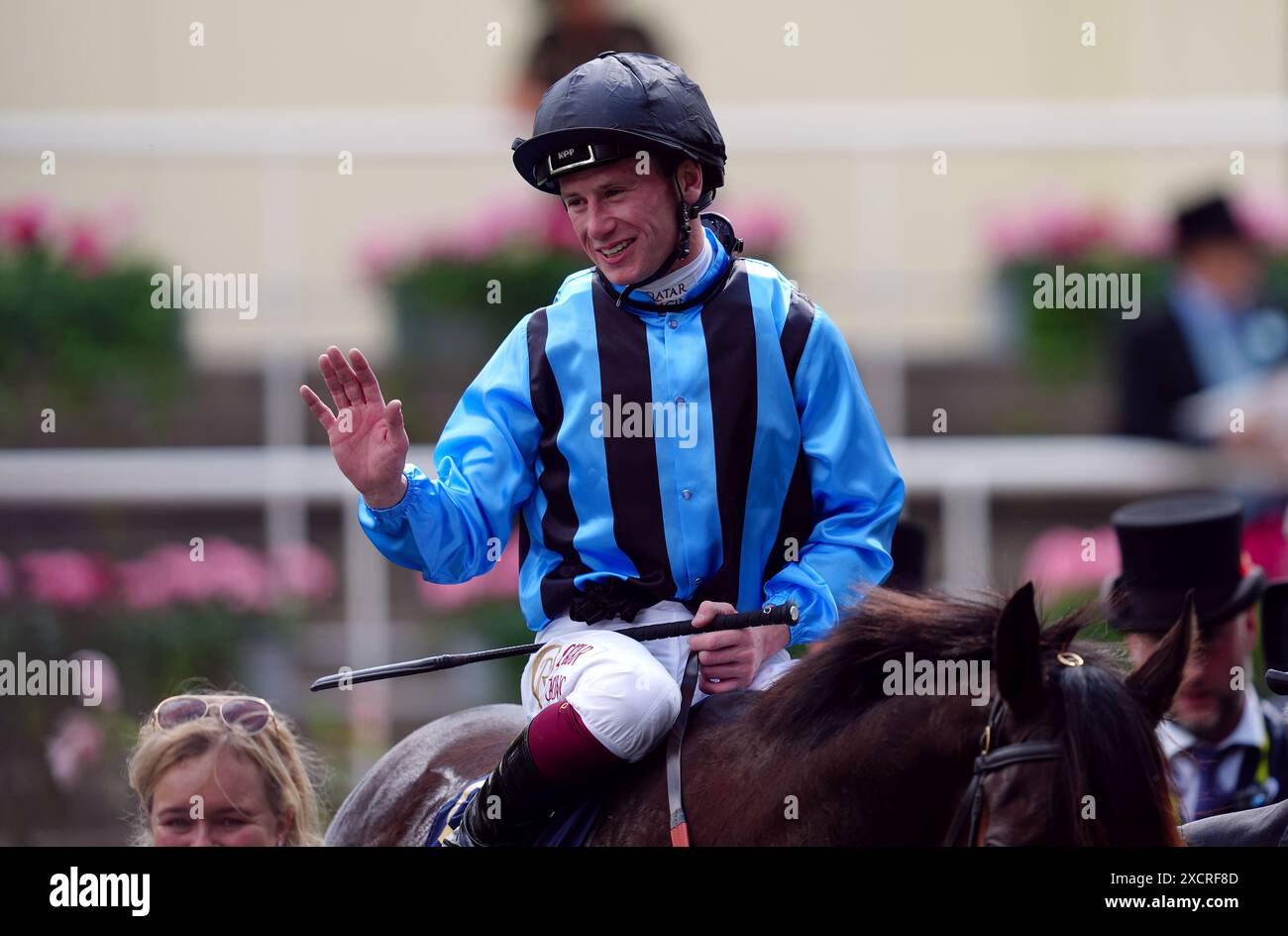 Asfoora und Oisin Murphy, nachdem sie am ersten Tag der Royal Ascot auf ...