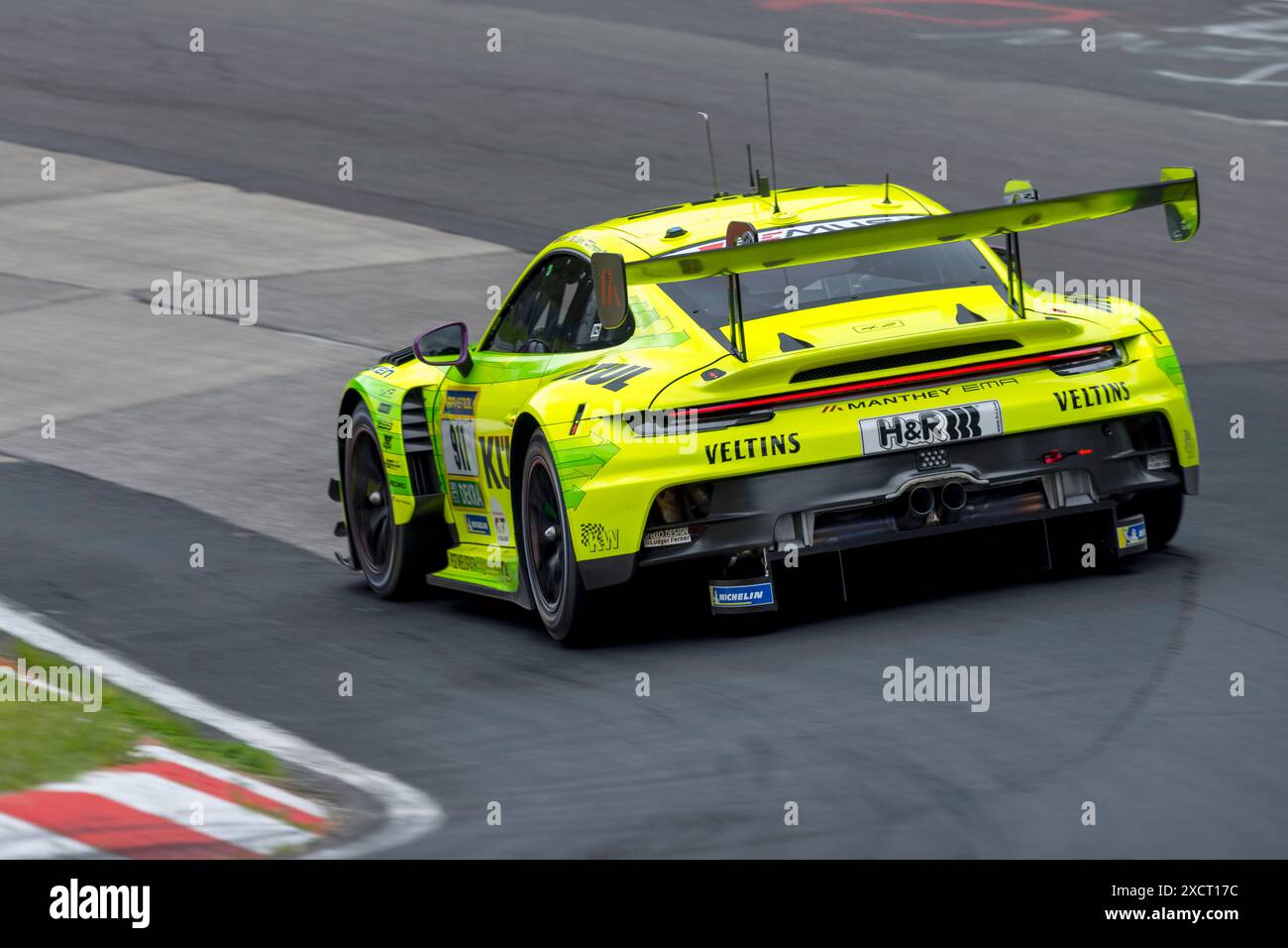 24 hour nürburgring -Fotos und -Bildmaterial in hoher Auflösung – Alamy